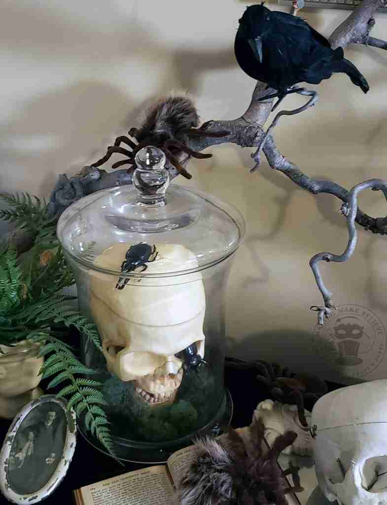 Halloween Skeleton Bones - How To Make A Creepy Gallery | Making Make ...