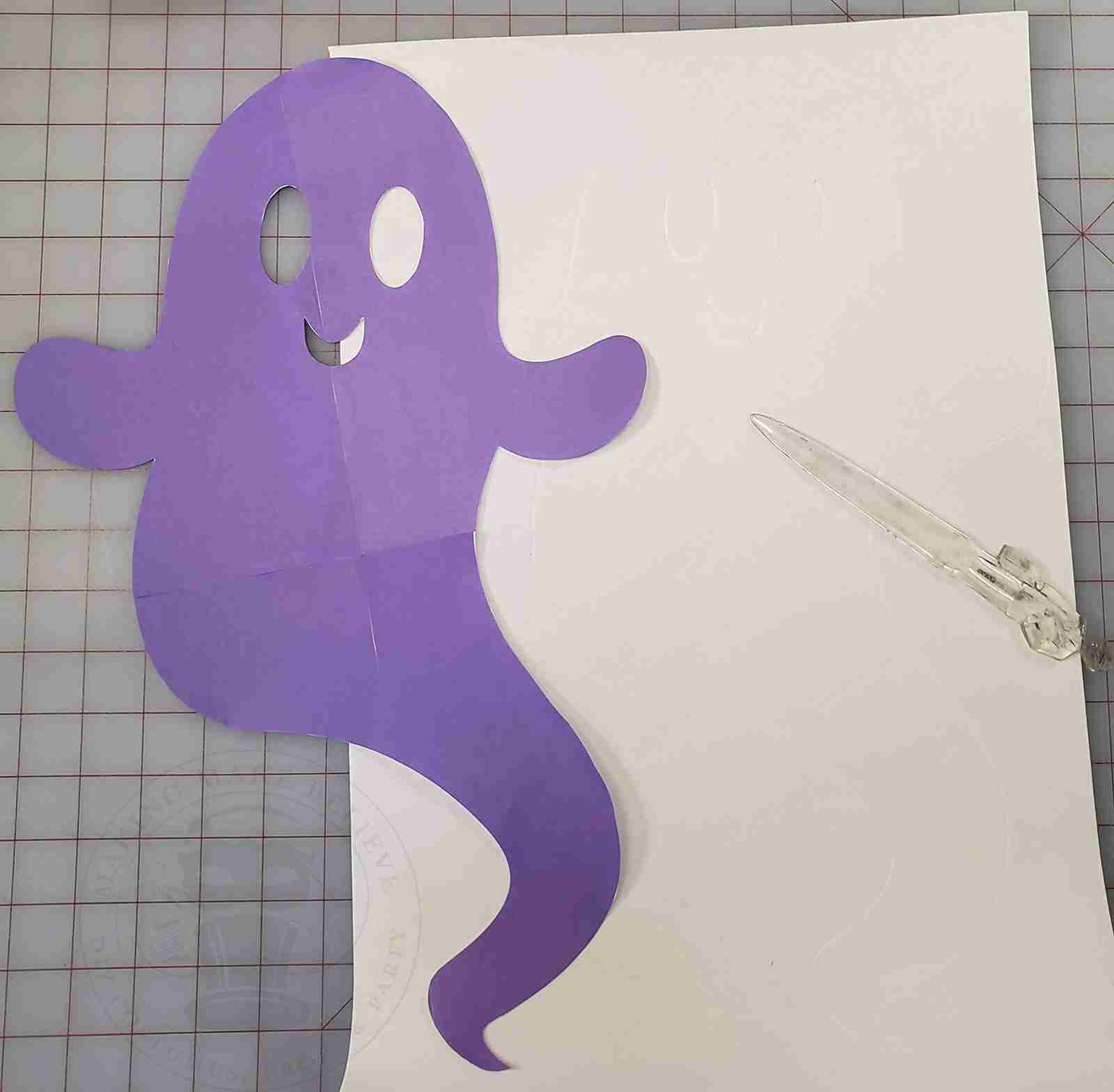 How To Make Ghost Decorations - Fast and Easy Halloween DIY | Making ...