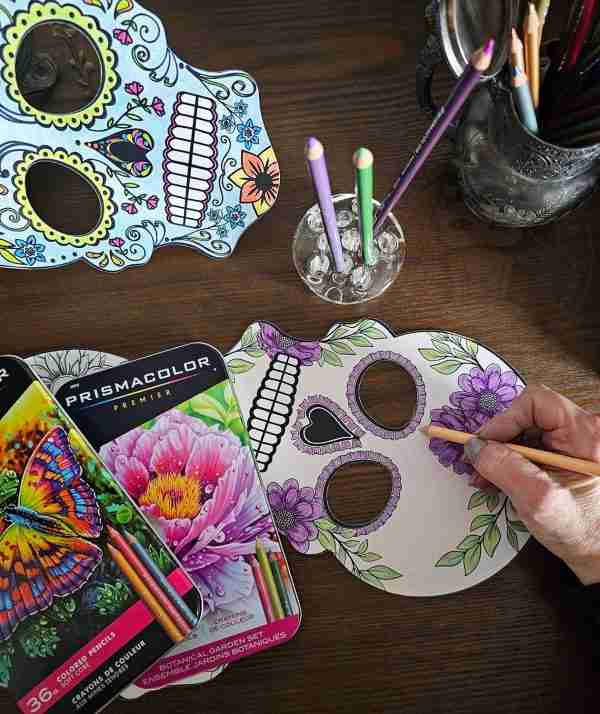 Simple To Make Sugar Skull Masks - Free Printables & Color Sheets ...