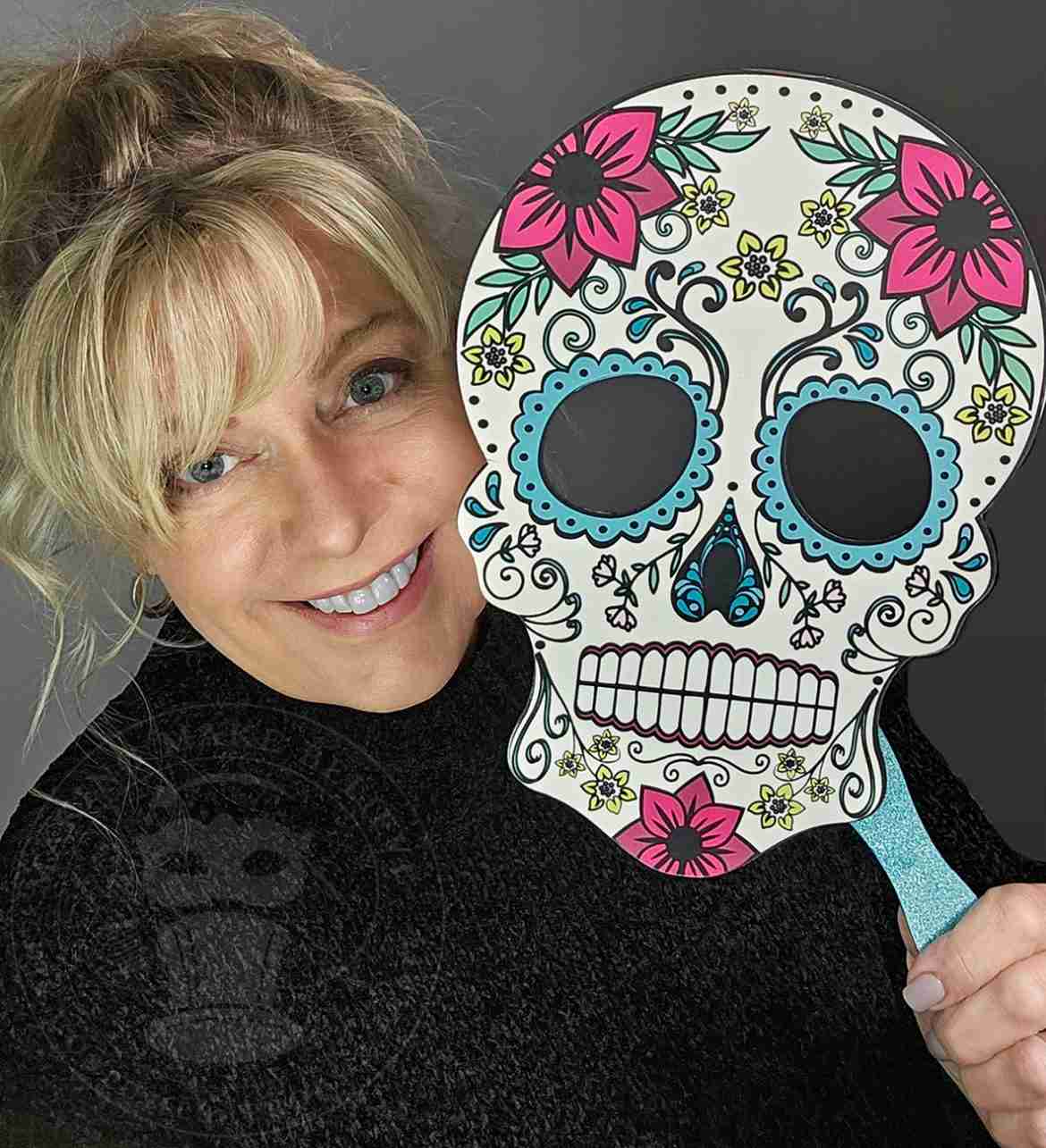 Simple To Make Sugar Skull Masks - Free Printables & Color Sheets ...