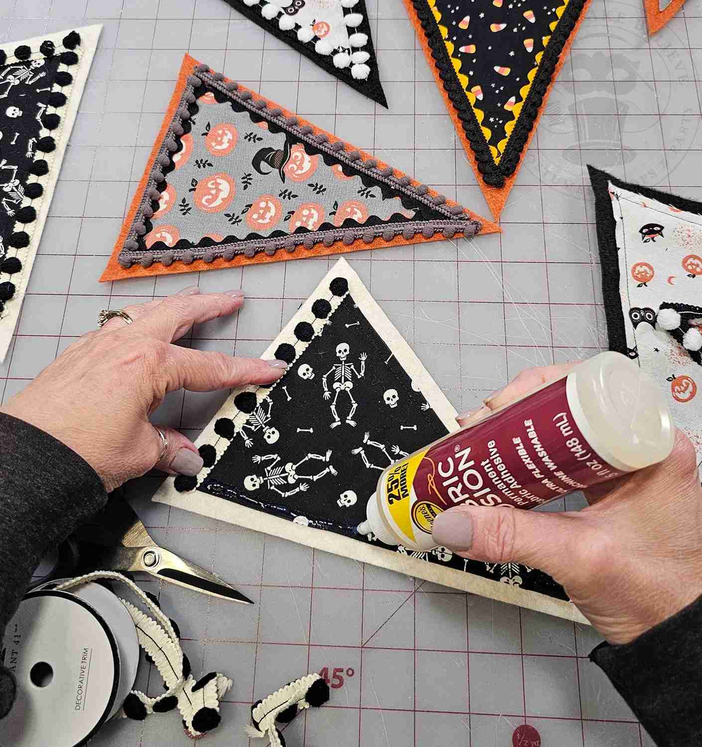 Whip Up a Wickedly Easy Halloween Pennant Banner: Free DIY | Making ...