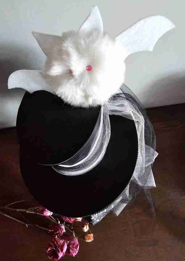 Unleash Your Inner Vamp: Lady Vampire Hat Hack How To | Making Make Believe