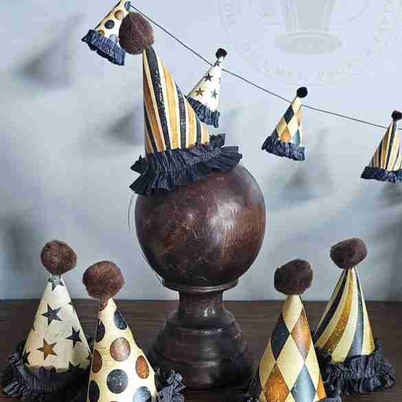 Easy & Inexpensive DIY Halloween Crepe Paper Festoon | Making Make Believe